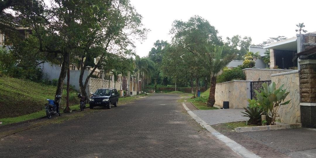 Kavling Exclusif Dalam Cluster Terdepan Raffles Hills Cibubur, Cibubur ...