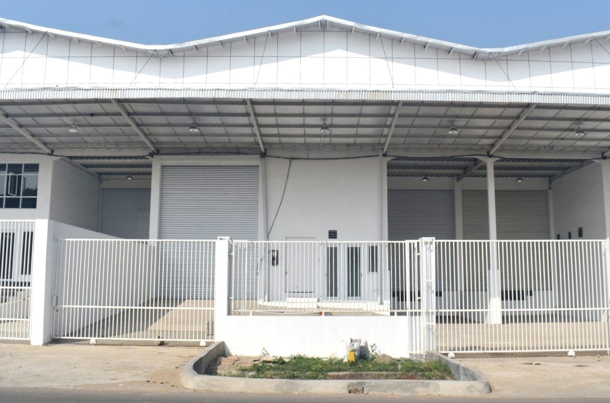 Sewa Gudang Baru Loading Dock Kawasan Industri Delta Silicon Cikarang ...